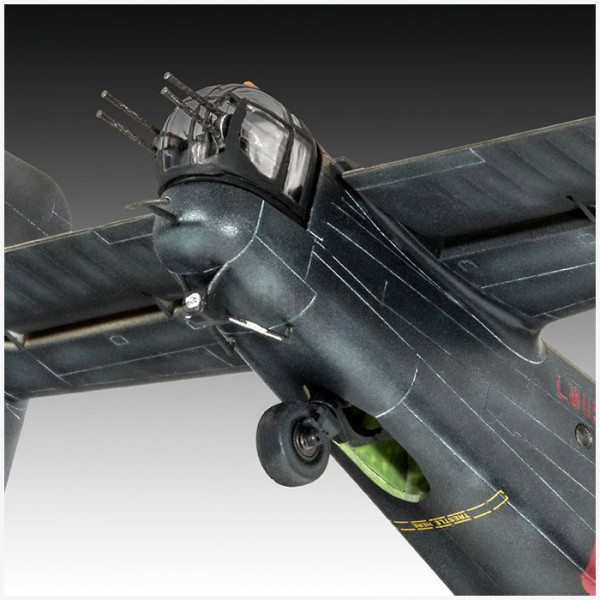 Revell 04936 - Kit Aereo Handley Page Halifax B Mk.III 1:72