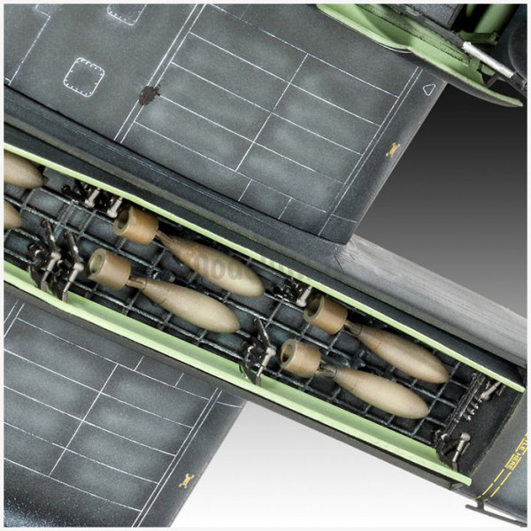 Revell 04936 - Kit Aereo Handley Page Halifax B Mk.III 1:72