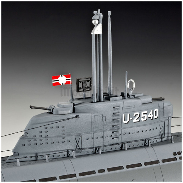 Revell 05078 - Kit Sottomarino Tedesco U-Boot Type XXI 1:144