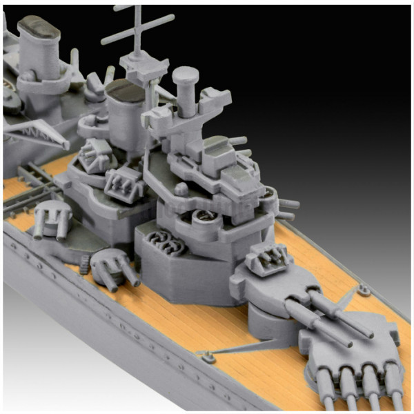 Revell 05668 - First Diorama Set Bismarck Battle - Kit 1:1200